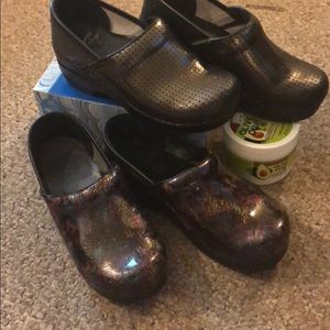 Dansko | Shoes | Dansko Size 37 Nursing Working Clogs | Poshmark